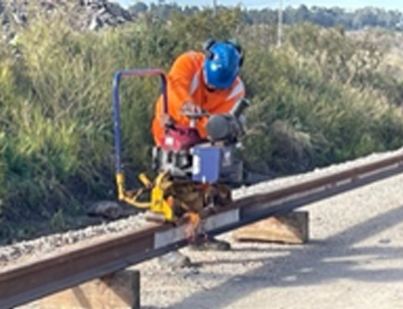 Inspección y análisis de riesgos de construcción ferrocarril central ...